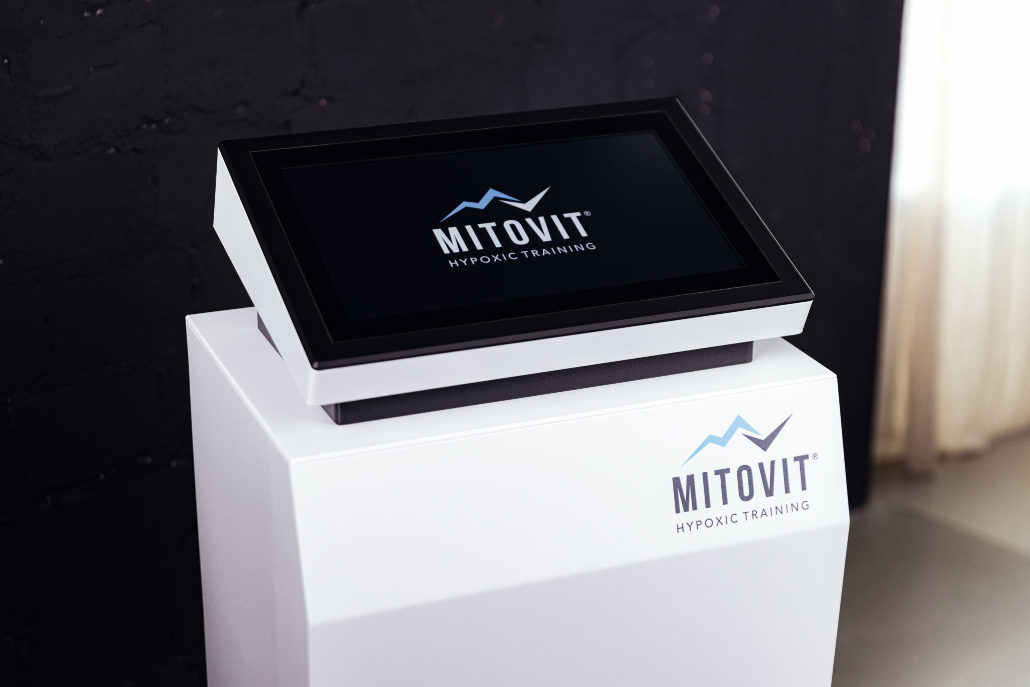 Buy MITOVIT® Hypoxic Training | COMMIT